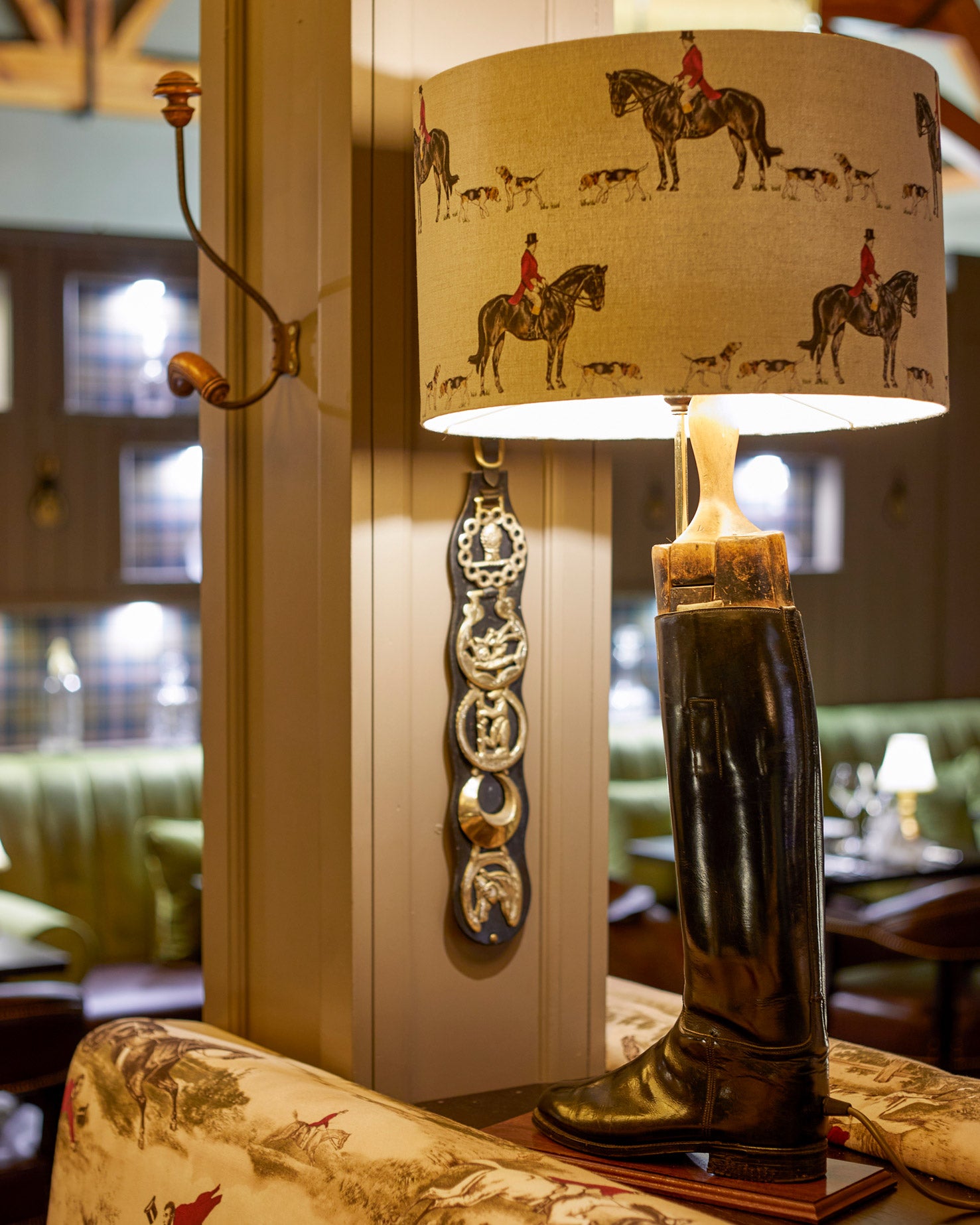 Lamps – Hares and Grace